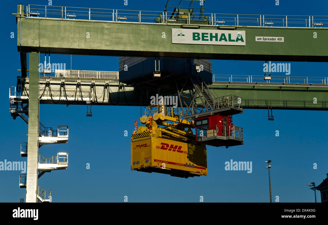 Dhl container dhl container hi-res stock photography and images - Alamy