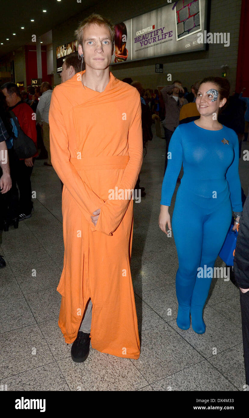 Star Trek fans made history by breaking the record for the most people ...