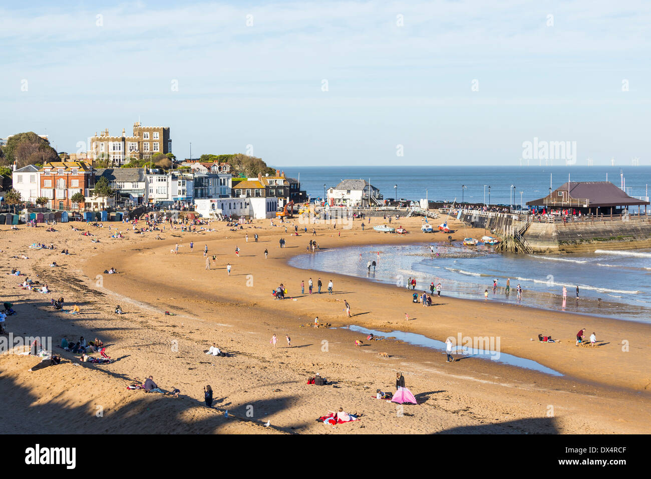 Broadstairs, kent hi-res stock photography and images - Alamy
