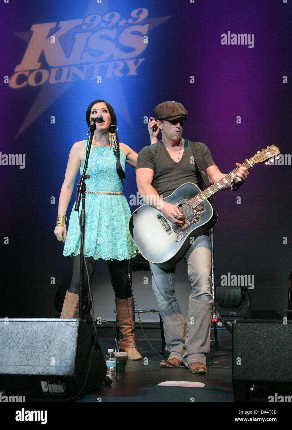 Shawna and Keifer Thompson of Thompson Square 'Starz and Guitars' at ...