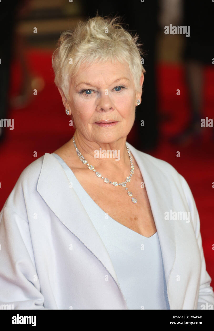 Judy dench, james bond hi-res stock photography and images - Alamy