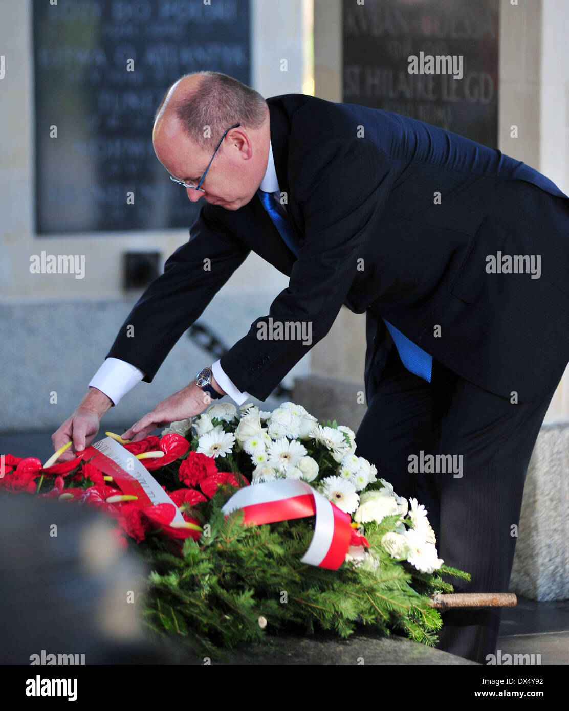 Prince Albert II of Monaco laid flowers at the Tomb of the Unknown ...