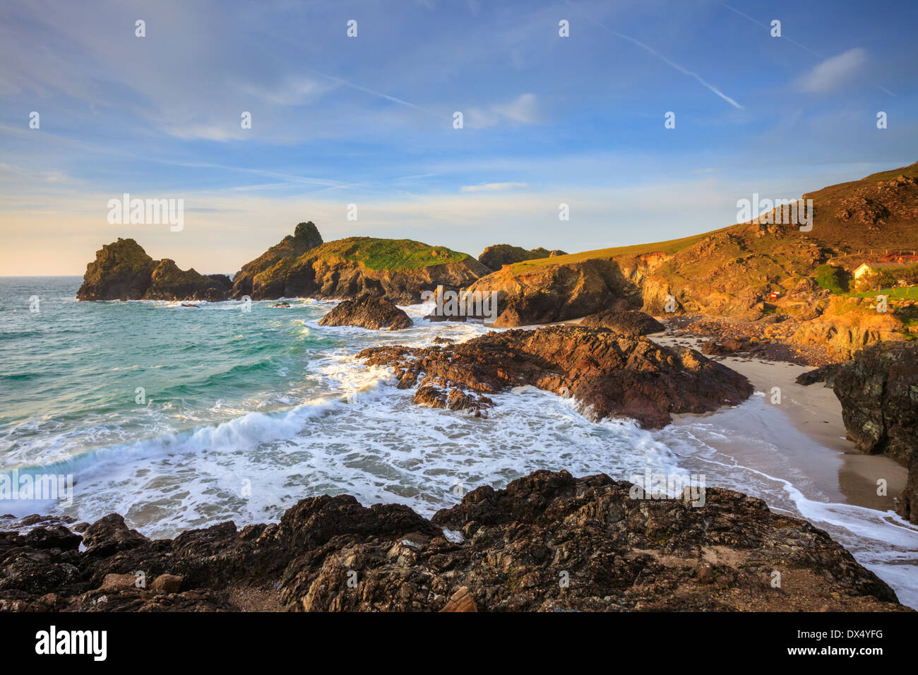 Kynance cove hi-res stock photography and images - Alamy