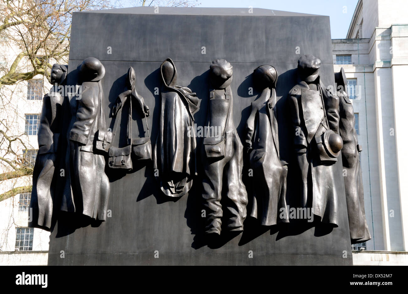 Two heroines monument hi-res stock photography and images - Alamy