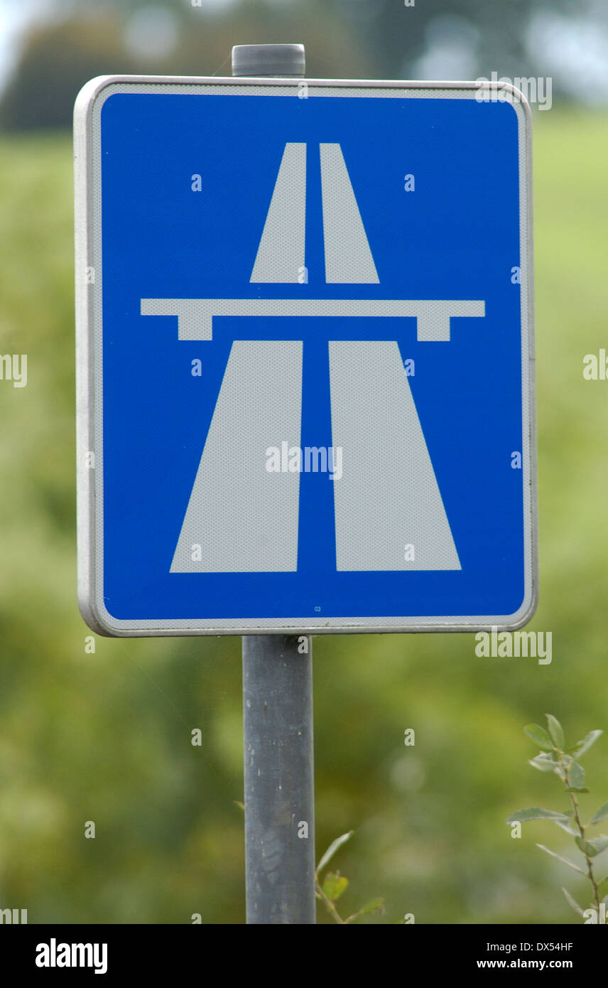 Autobahnschild hi-res stock photography and images - Alamy