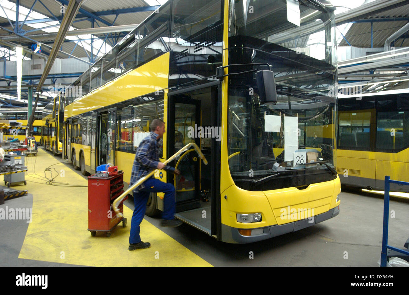 Bus workshop floor hi-res stock photography and images - Alamy