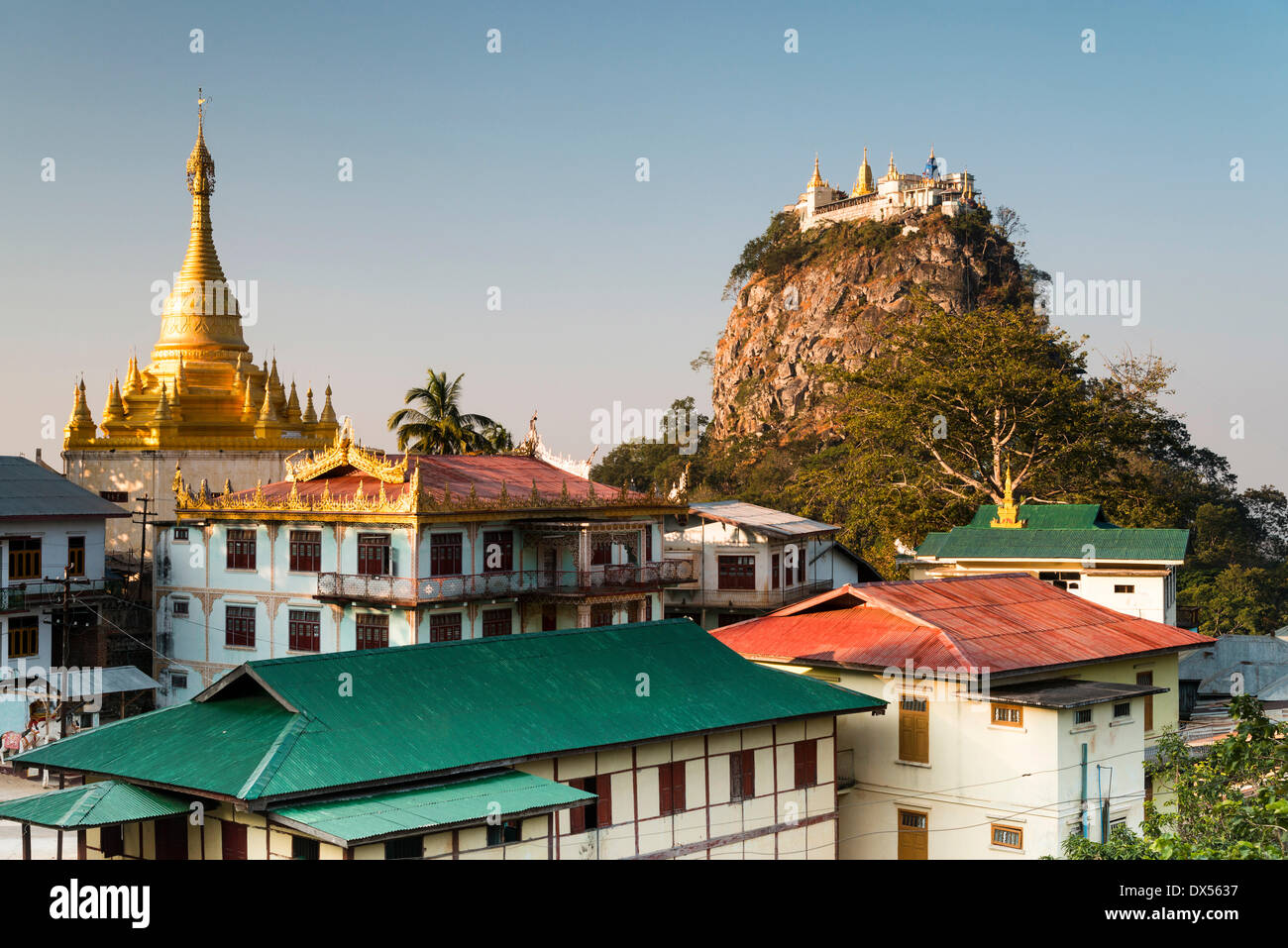 Tuyin taung pagoda hi-res stock photography and images - Alamy