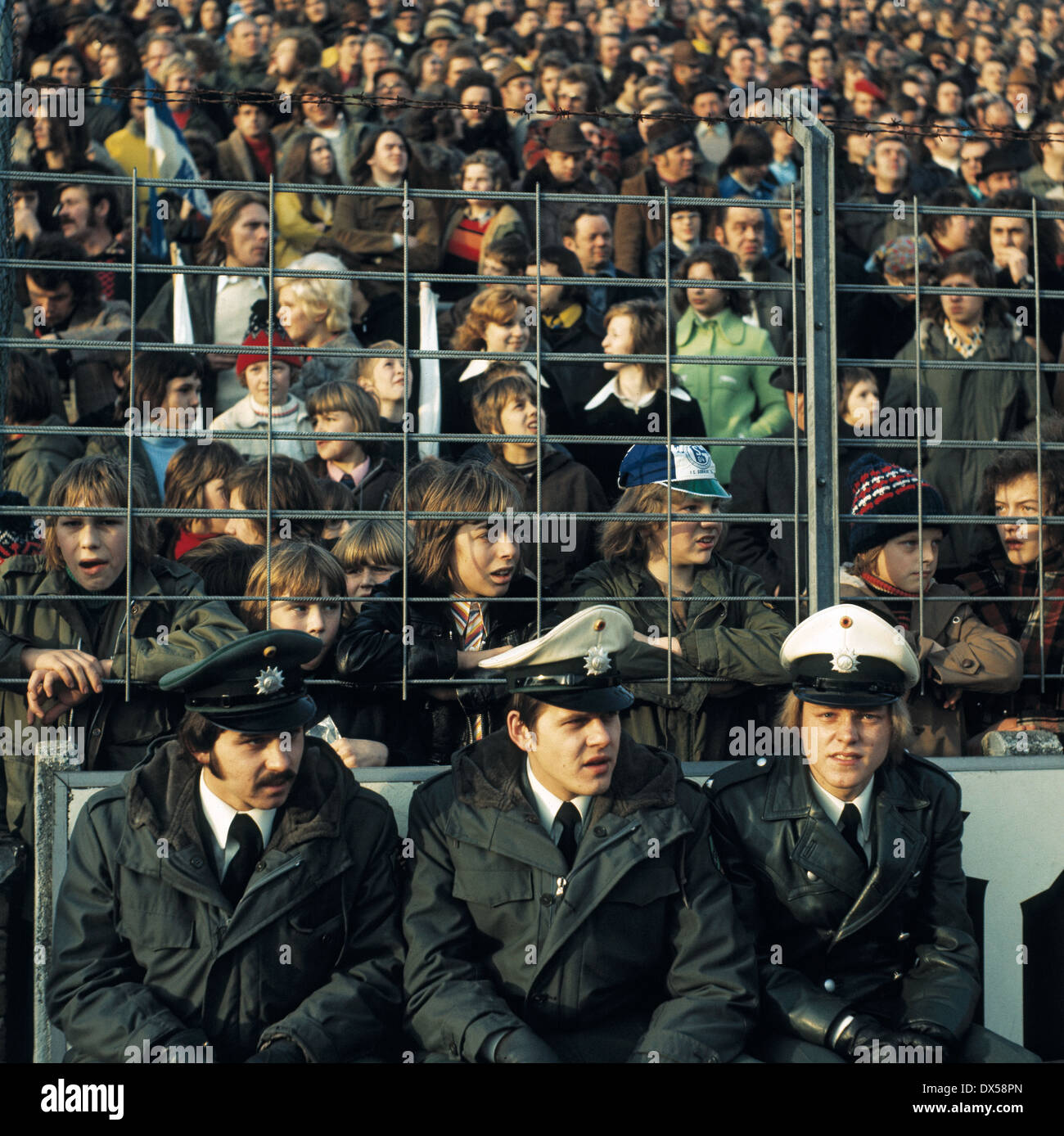 Football police 1973 hi-res stock photography and images - Alamy