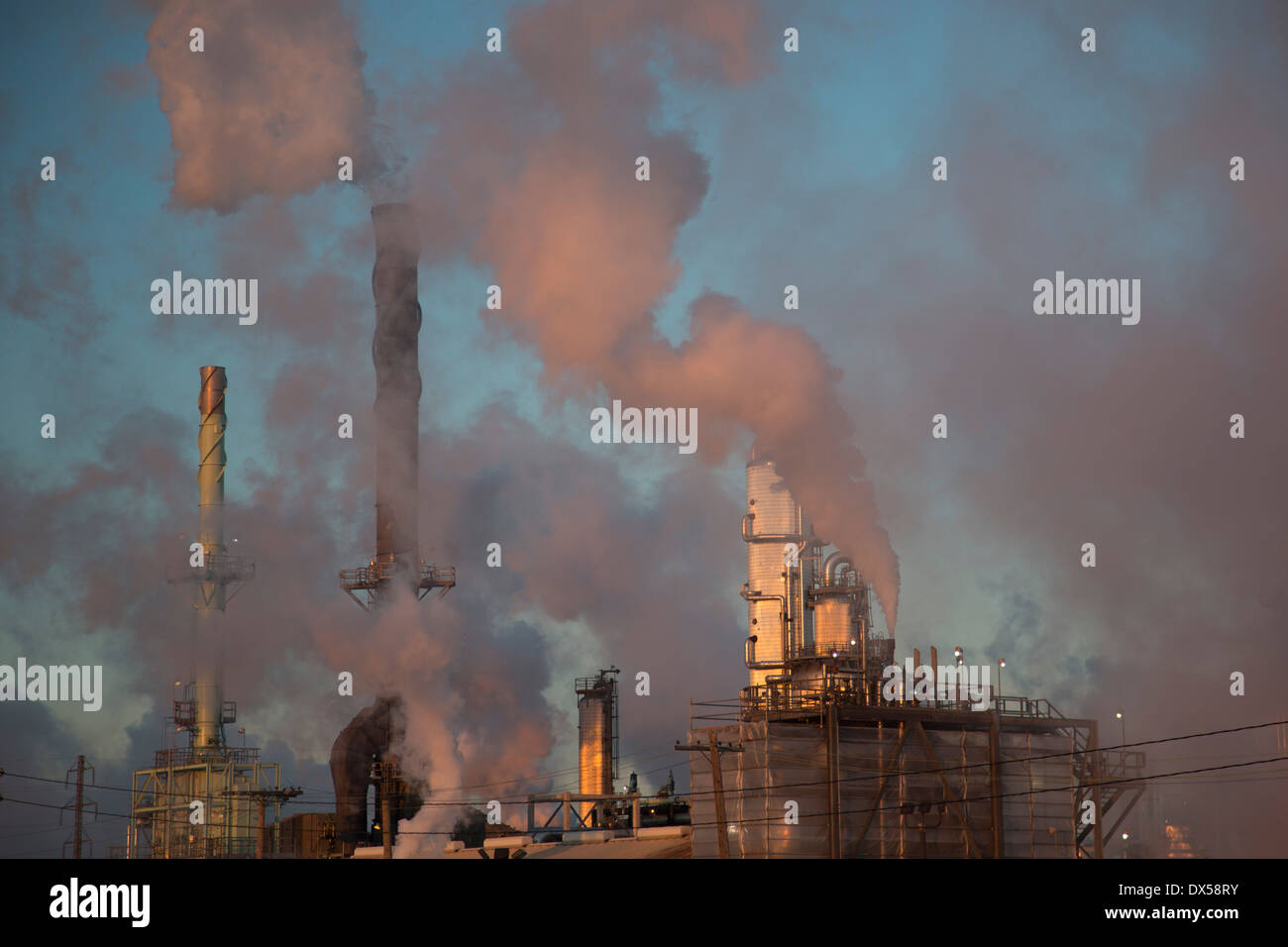 Detroit, Michigan - The Marathon Petroleum Refinery at dawn Stock Photo ...