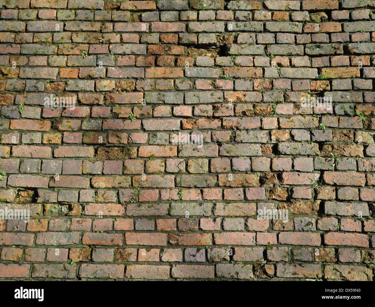 Angled brickwork hi-res stock photography and images - Alamy