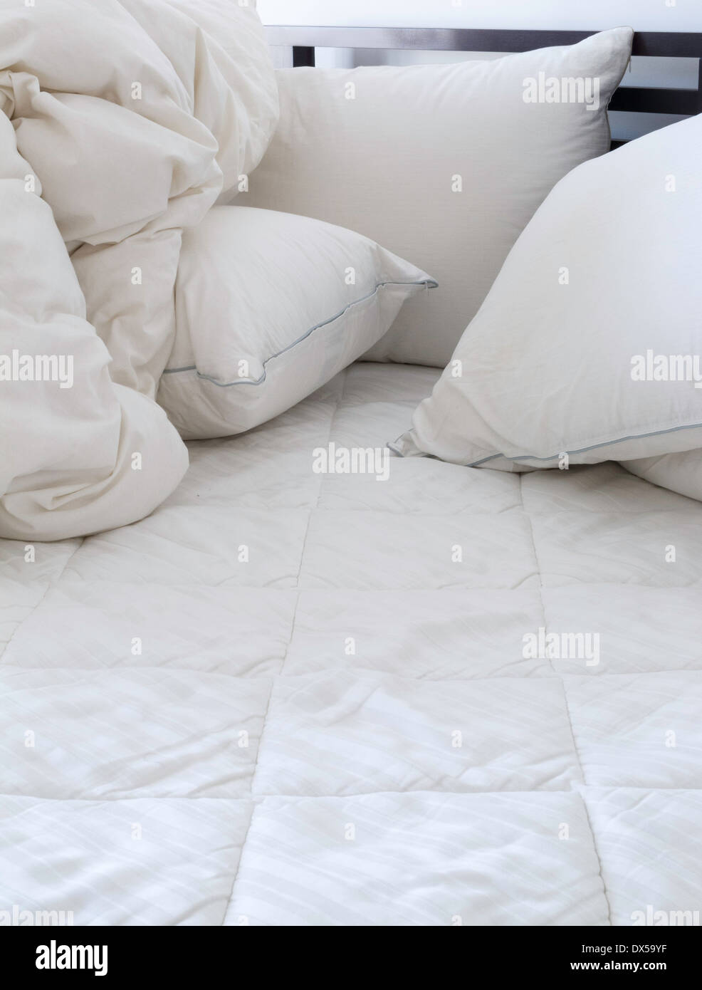 Lifestyle bedroom hi-res stock photography and images - Alamy