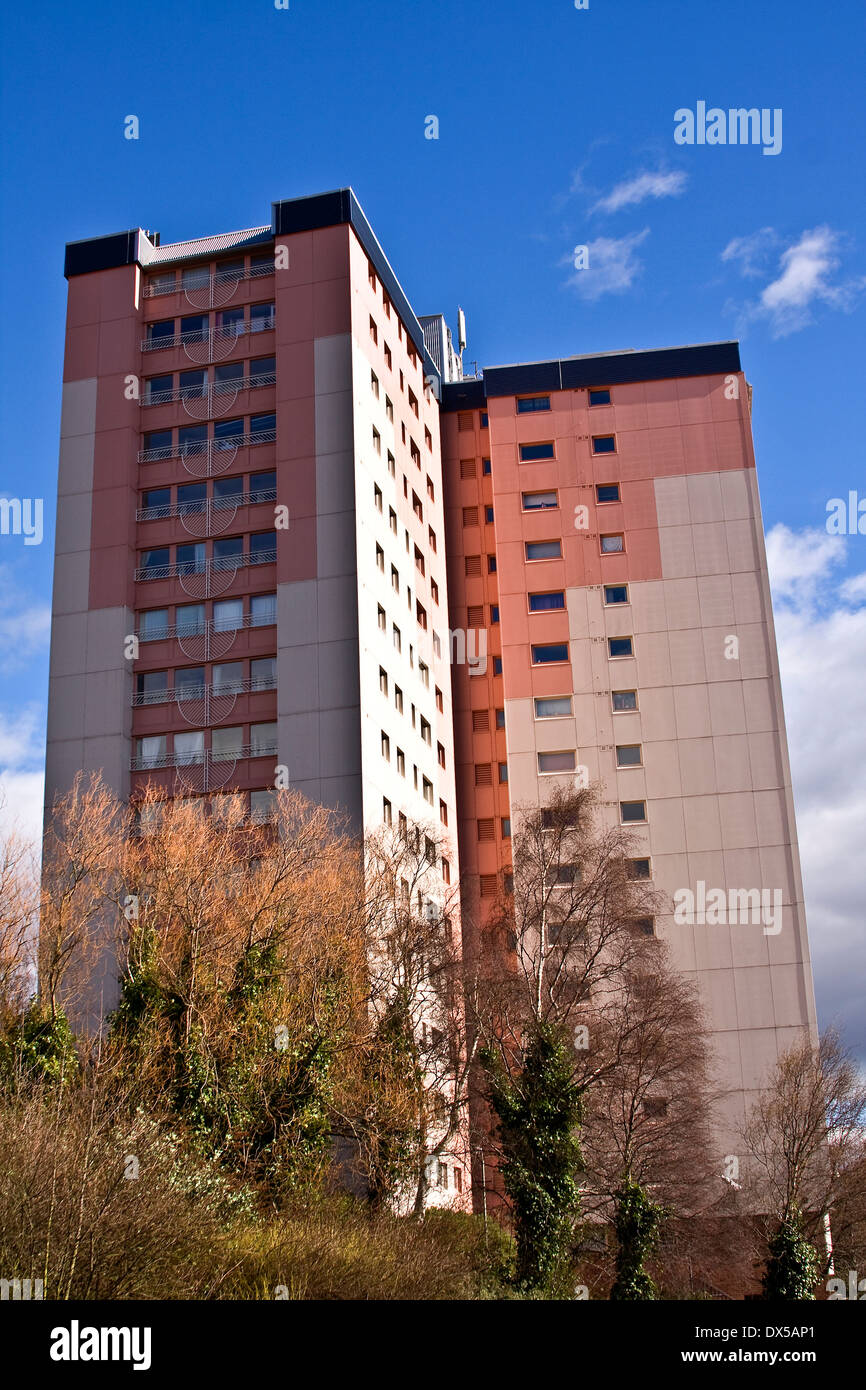 High rise flat scotland hi-res stock photography and images - Alamy