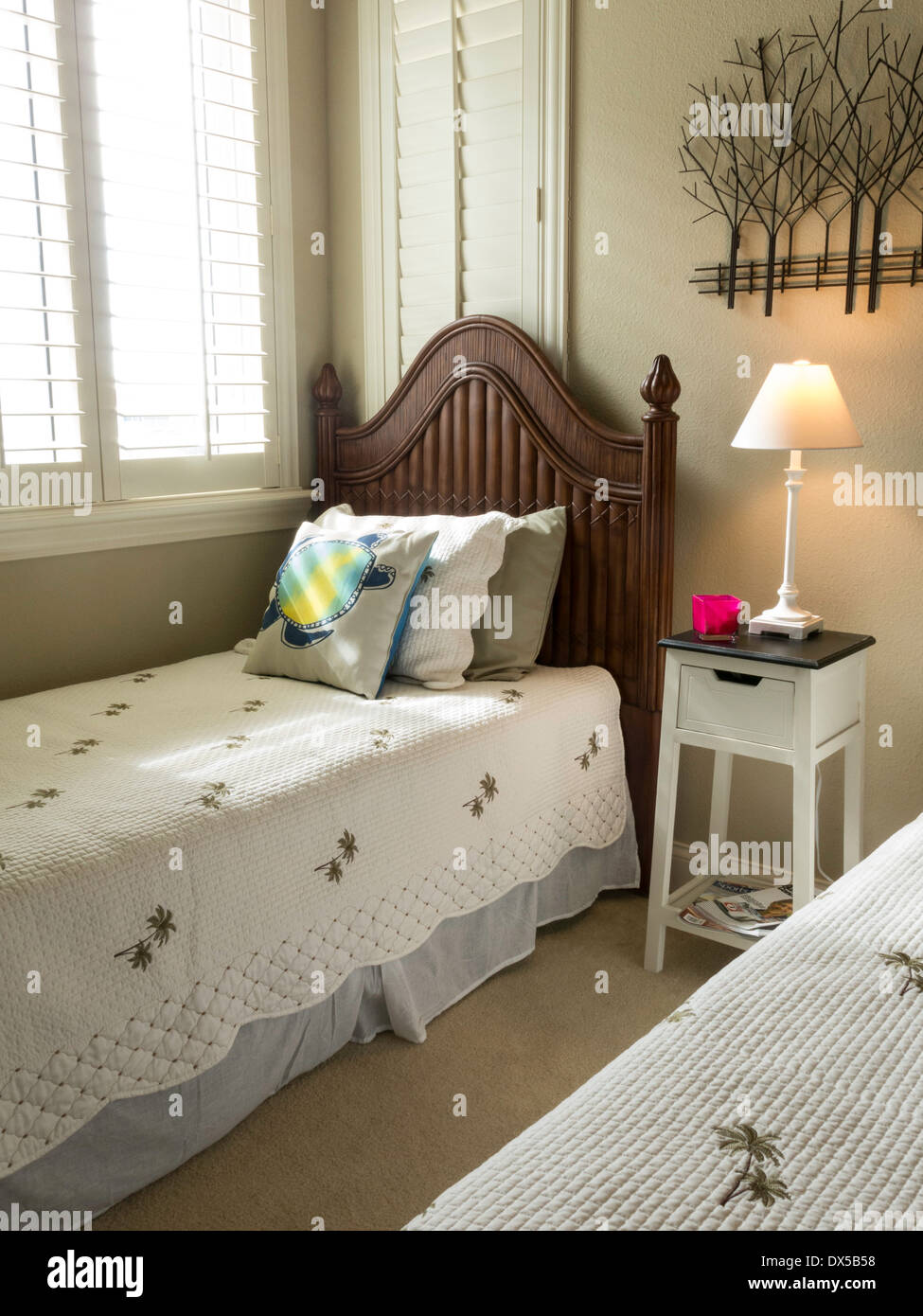 Cozy Inviting Bedroom, Residential Home, USA Stock Photo - Alamy