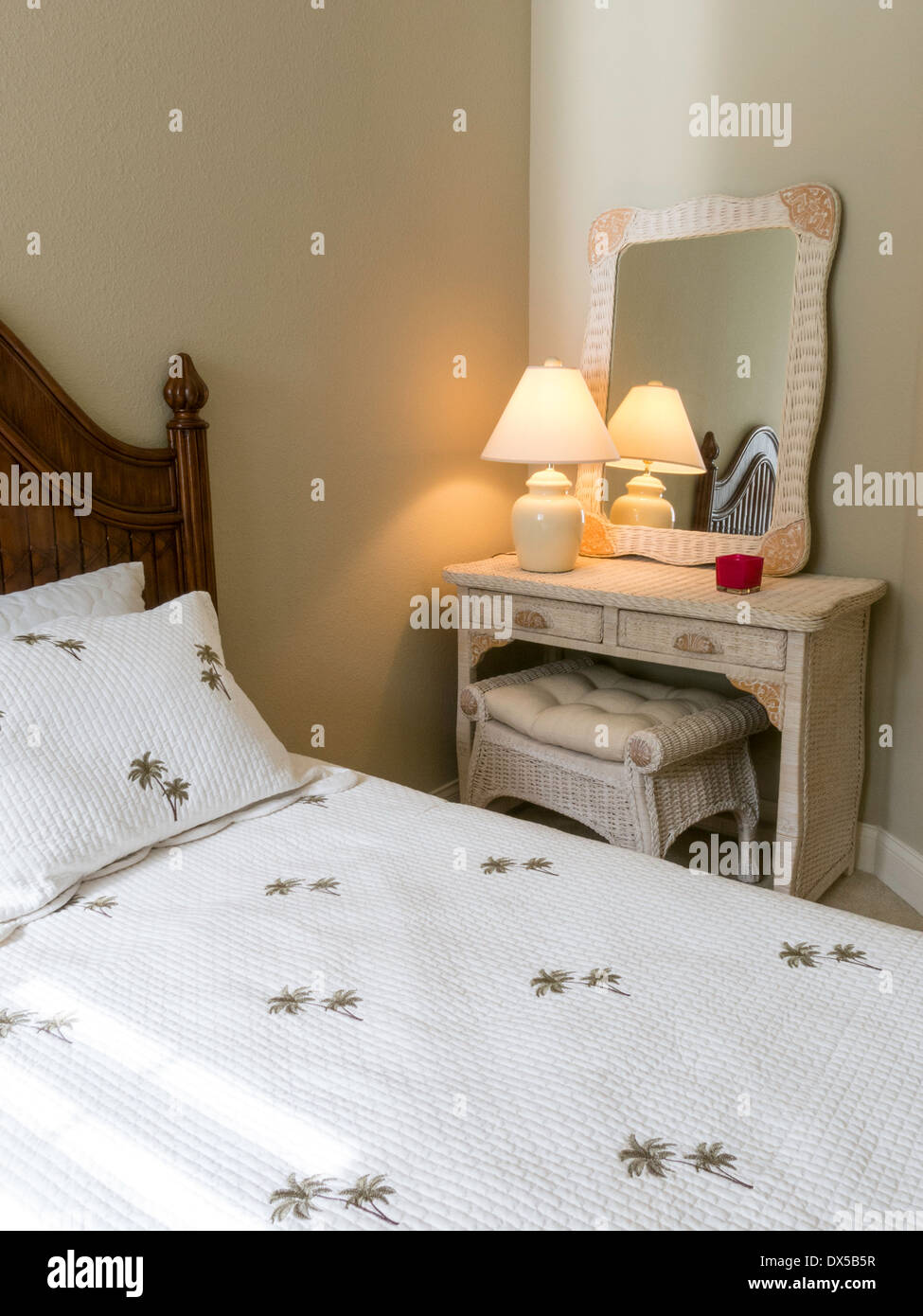 Cozy Inviting Bedroom, Residential Home, USA Stock Photo - Alamy