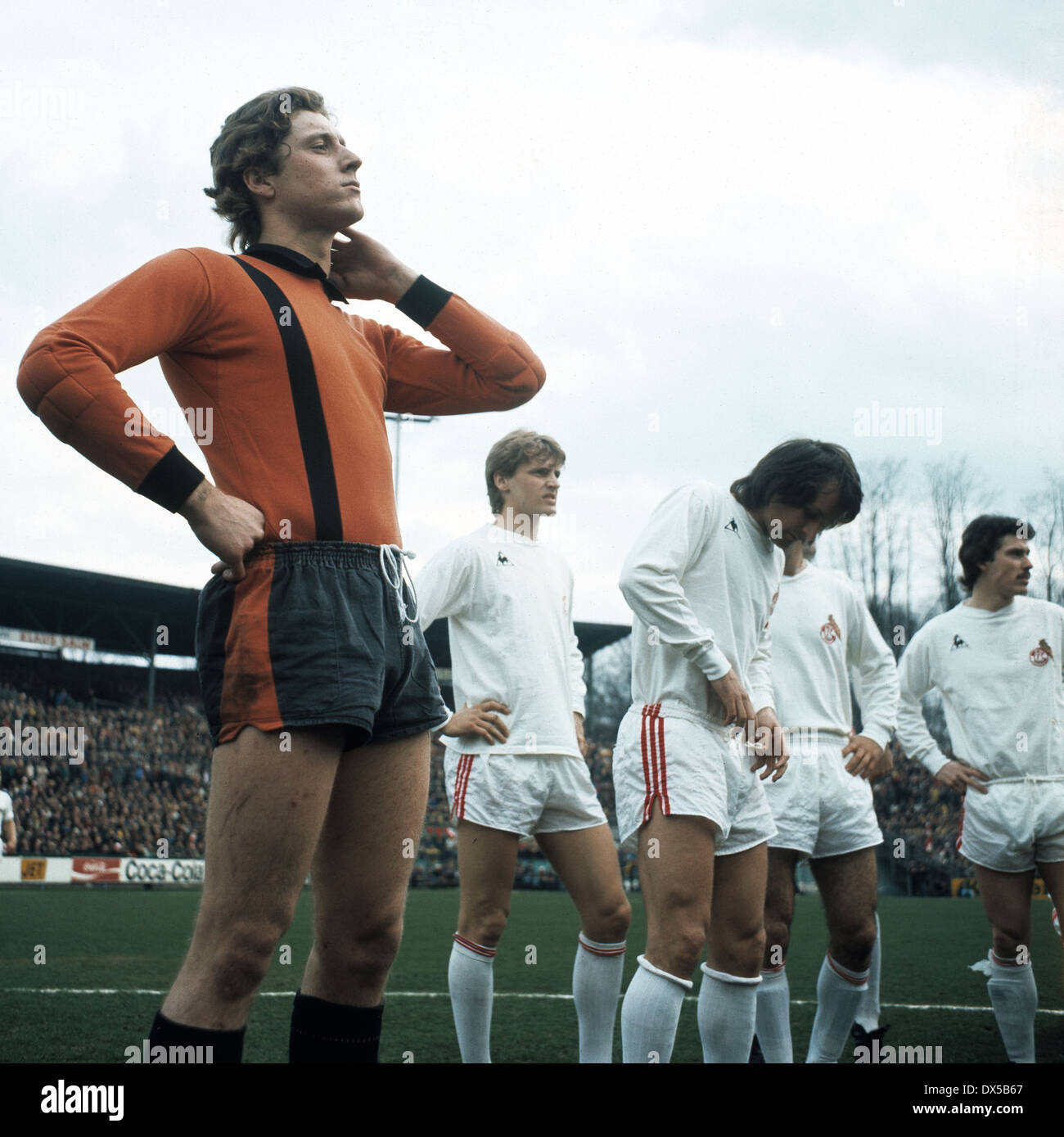 football, Bundesliga, 1974/1975, Radrennbahn Muengersdorf, 1. FC ...