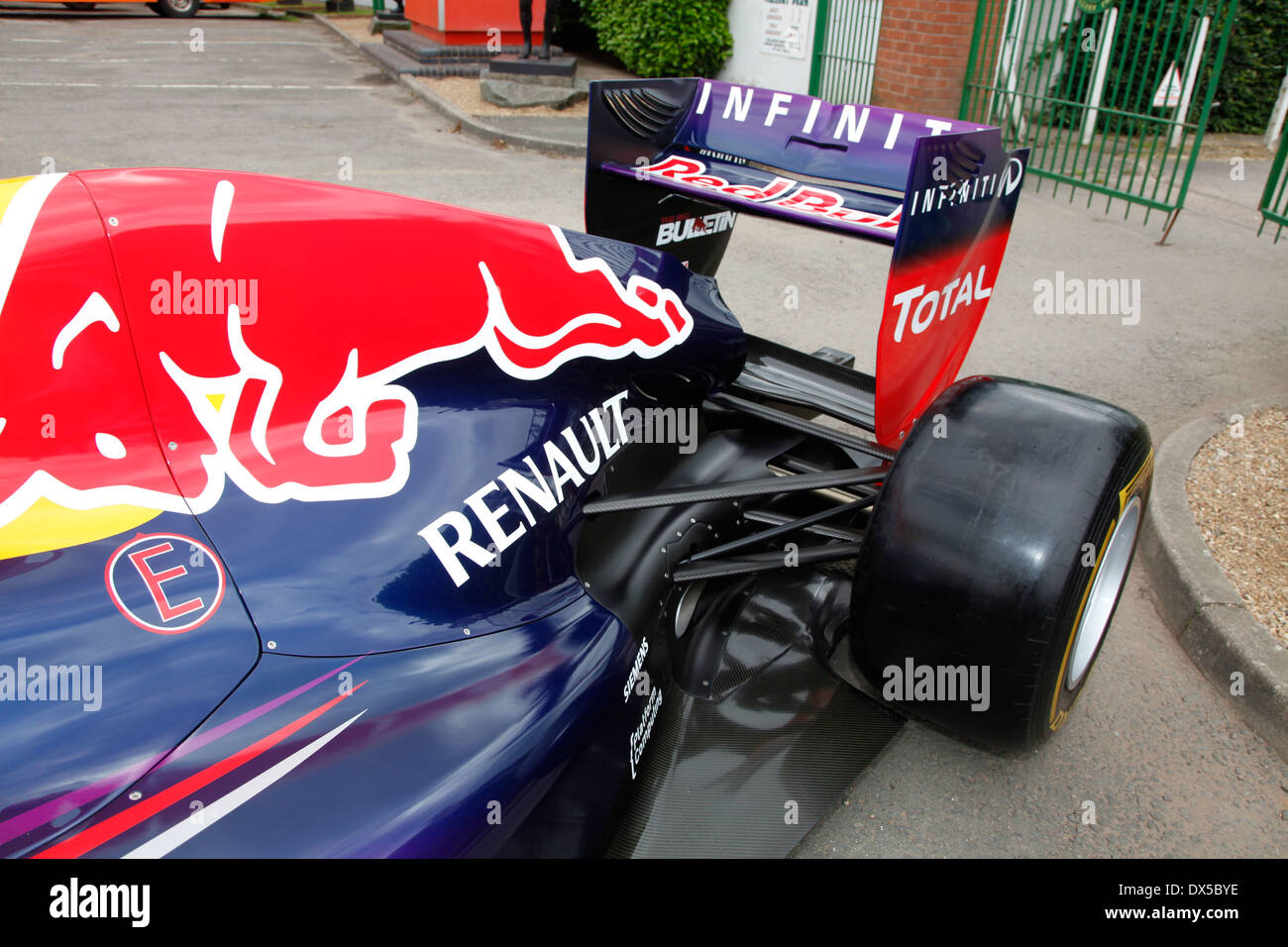 Red Bull Renault RB6 at Mallory Park Stock Photo - Alamy