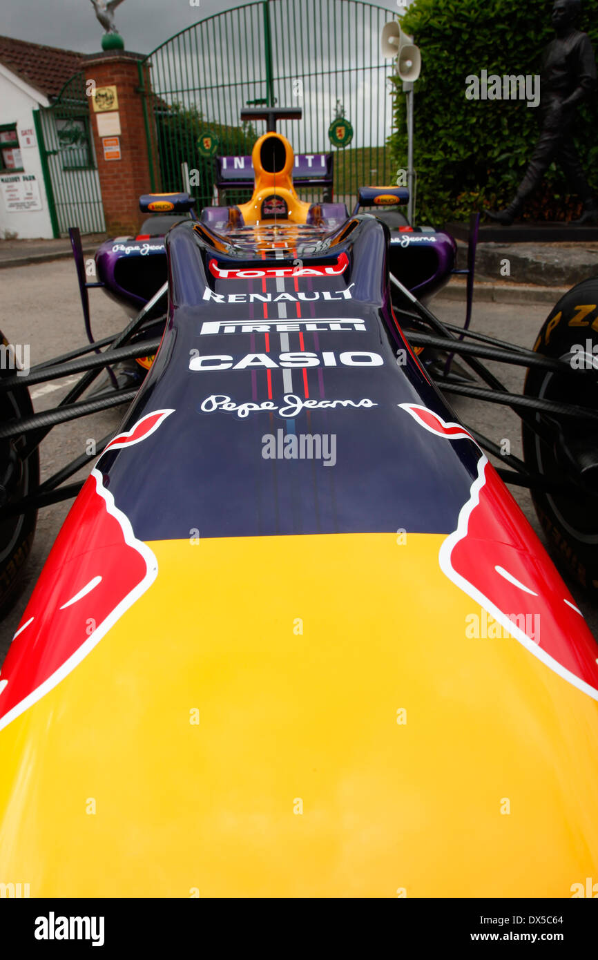 Red Bull Renault RB6 at Mallory Park Stock Photo - Alamy
