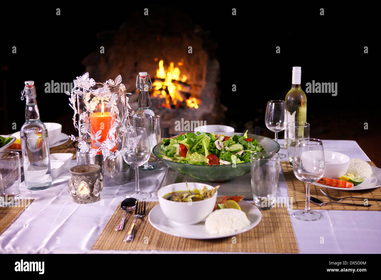 Aboriginal cooking australia hi-res stock photography and images - Alamy