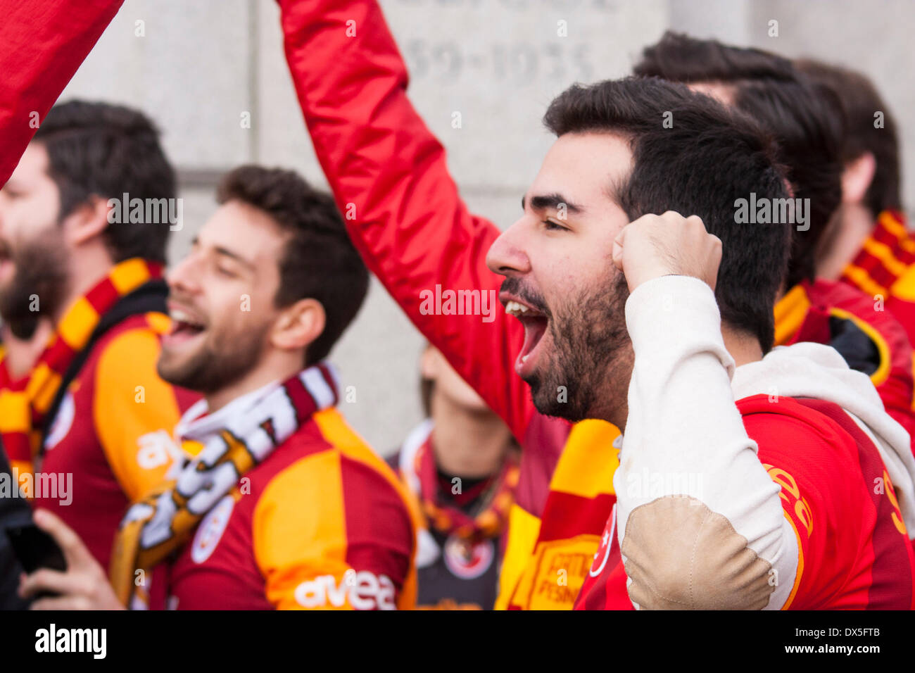 Galatasaray crowd hi-res stock photography and images - Alamy