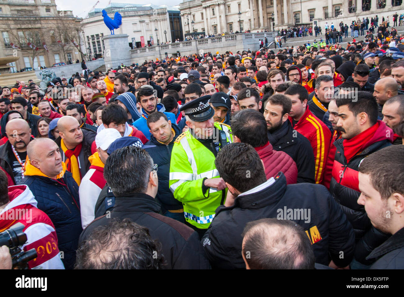 Football special train hi-res stock photography and images - Alamy