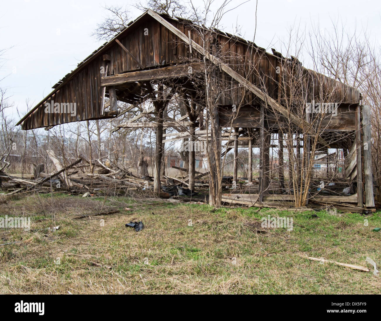 Old a collapsed building Stock Photo - Alamy