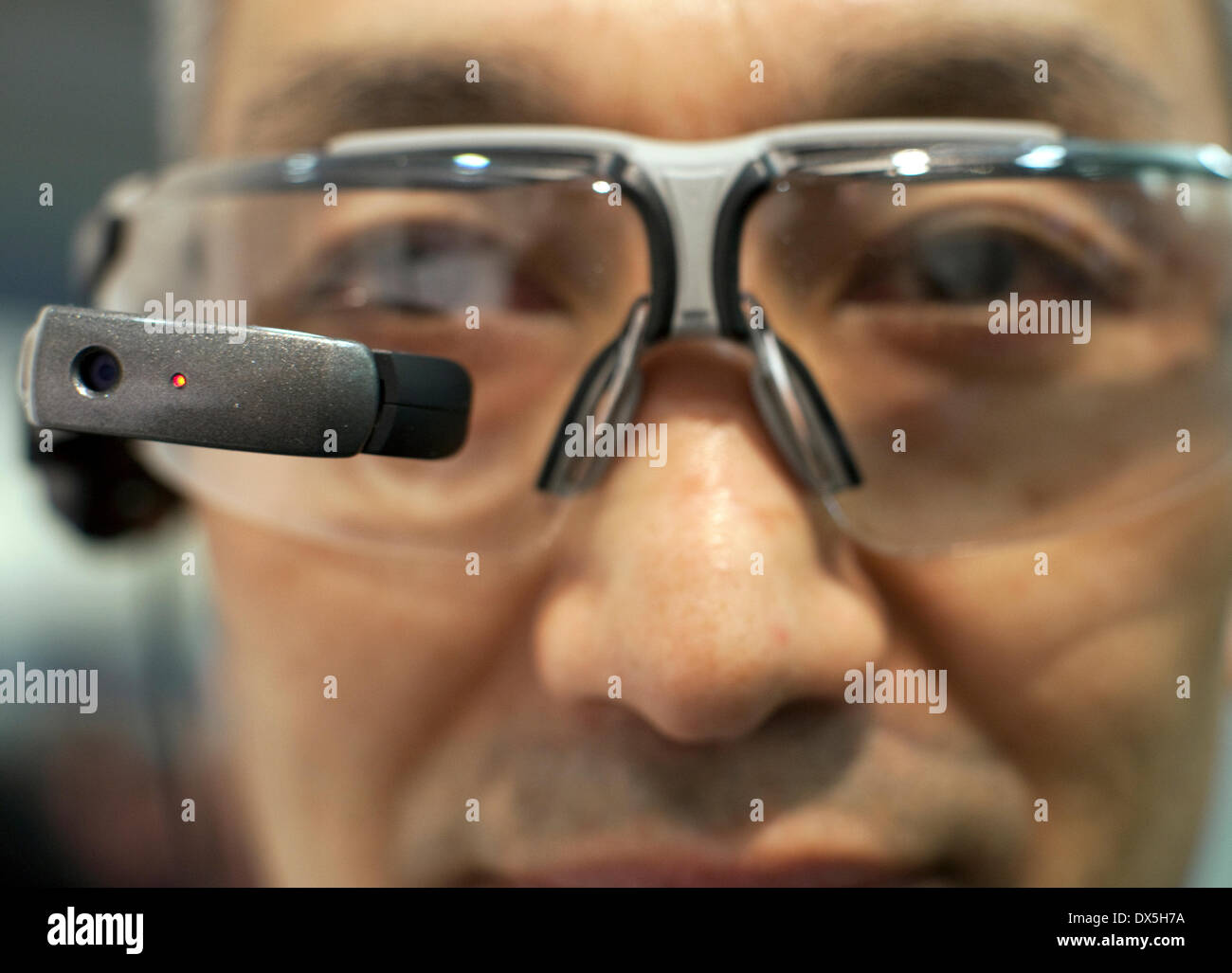 Qr code frame hi-res stock photography and images - Alamy