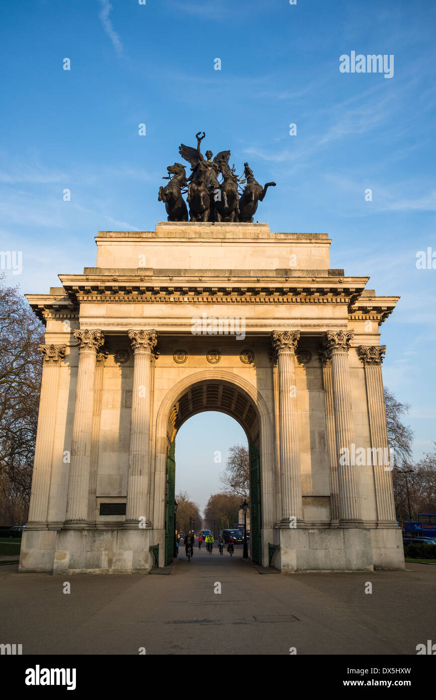 Wellington Arch, Hyde Park Corner, London, UK Stock Photo - Alamy