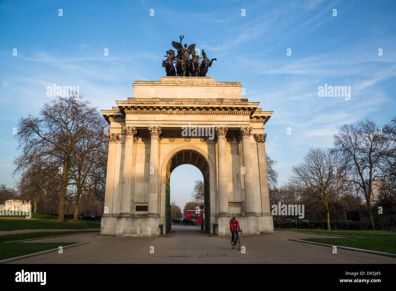 Wellington Arch, Hyde Park Corner, London, UK Stock Photo - Alamy