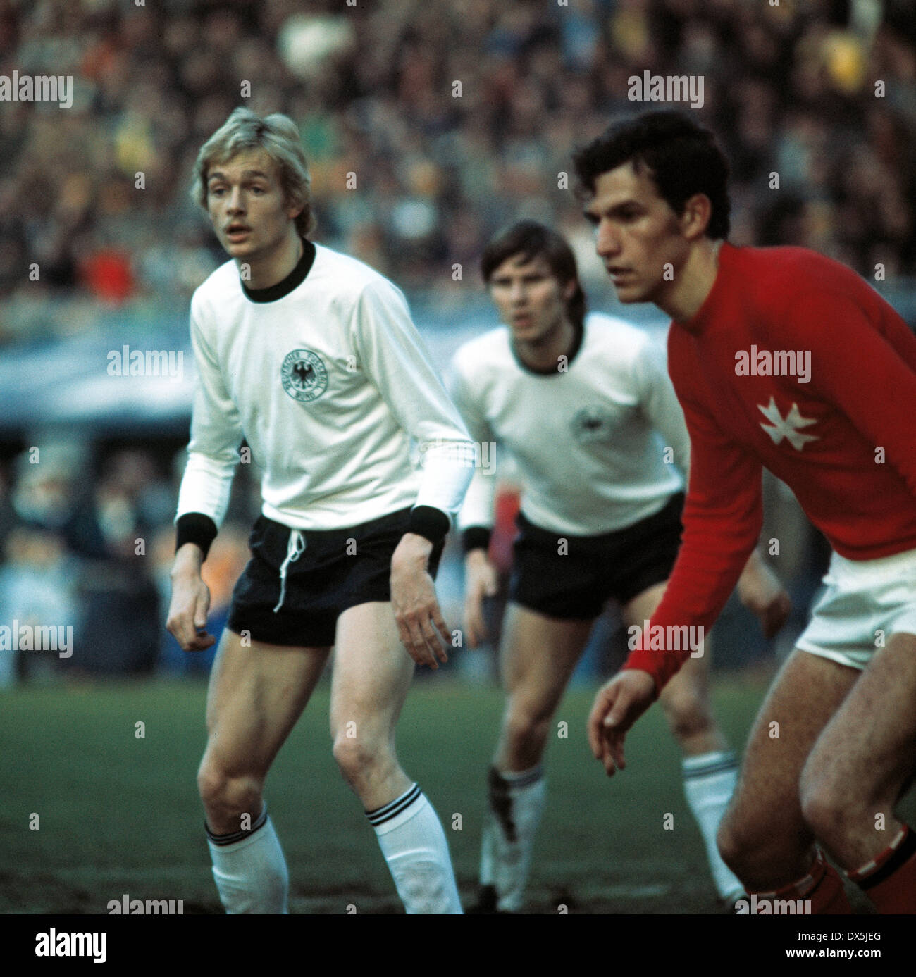 football, European championship, 1976, qualifying, group 8, return leg ...