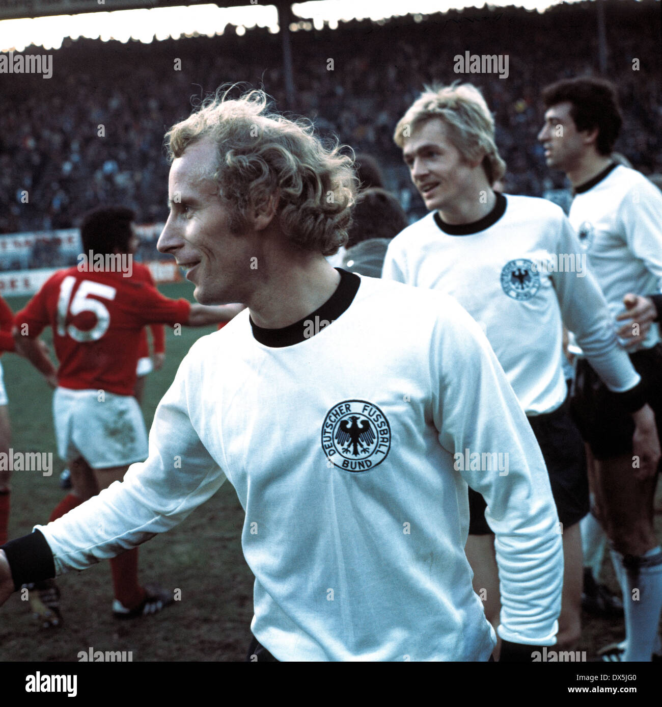 football, European championship, 1976, qualifying, group 8, return leg ...