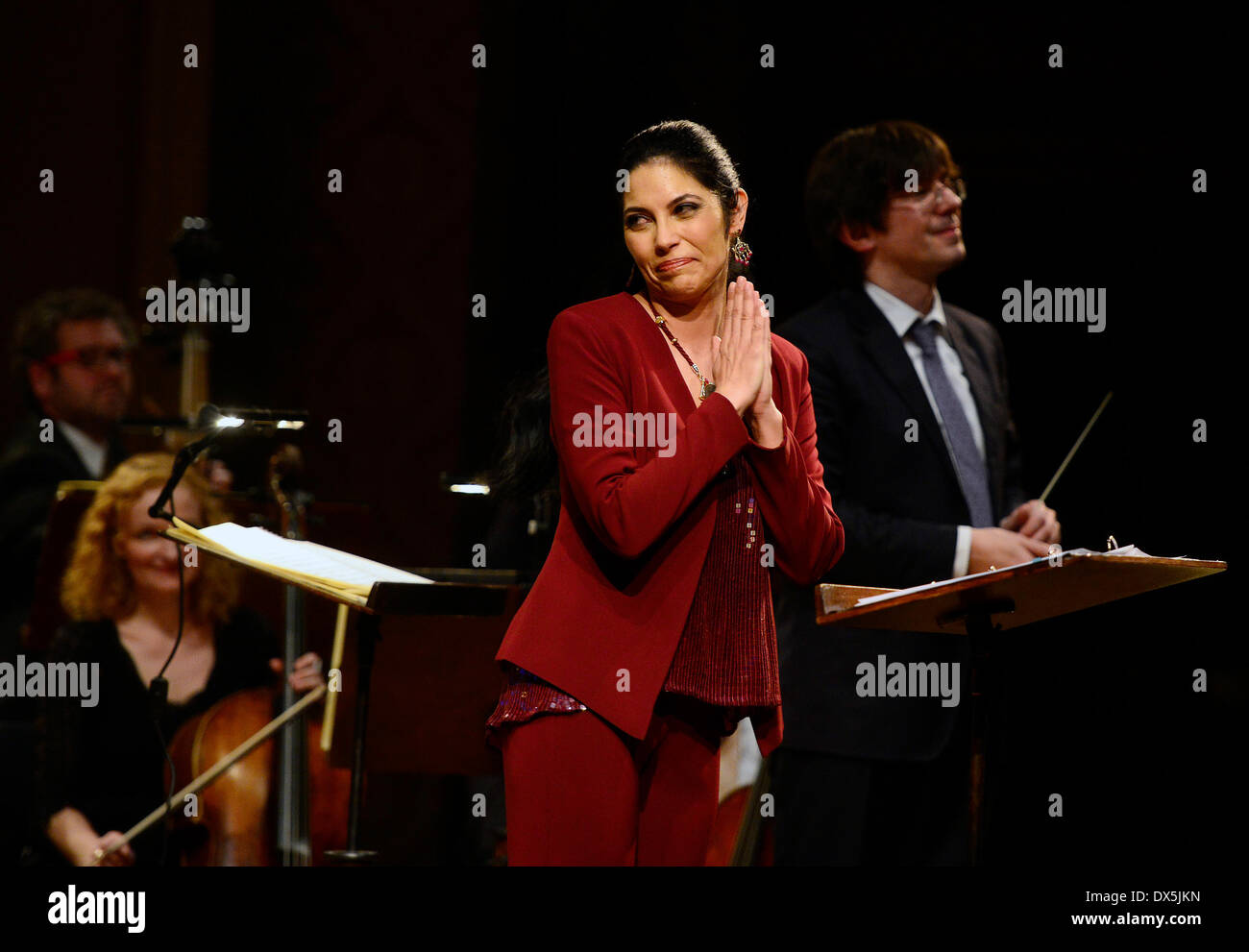 Mezzo soprano vivica genaux hi-res stock photography and images - Alamy