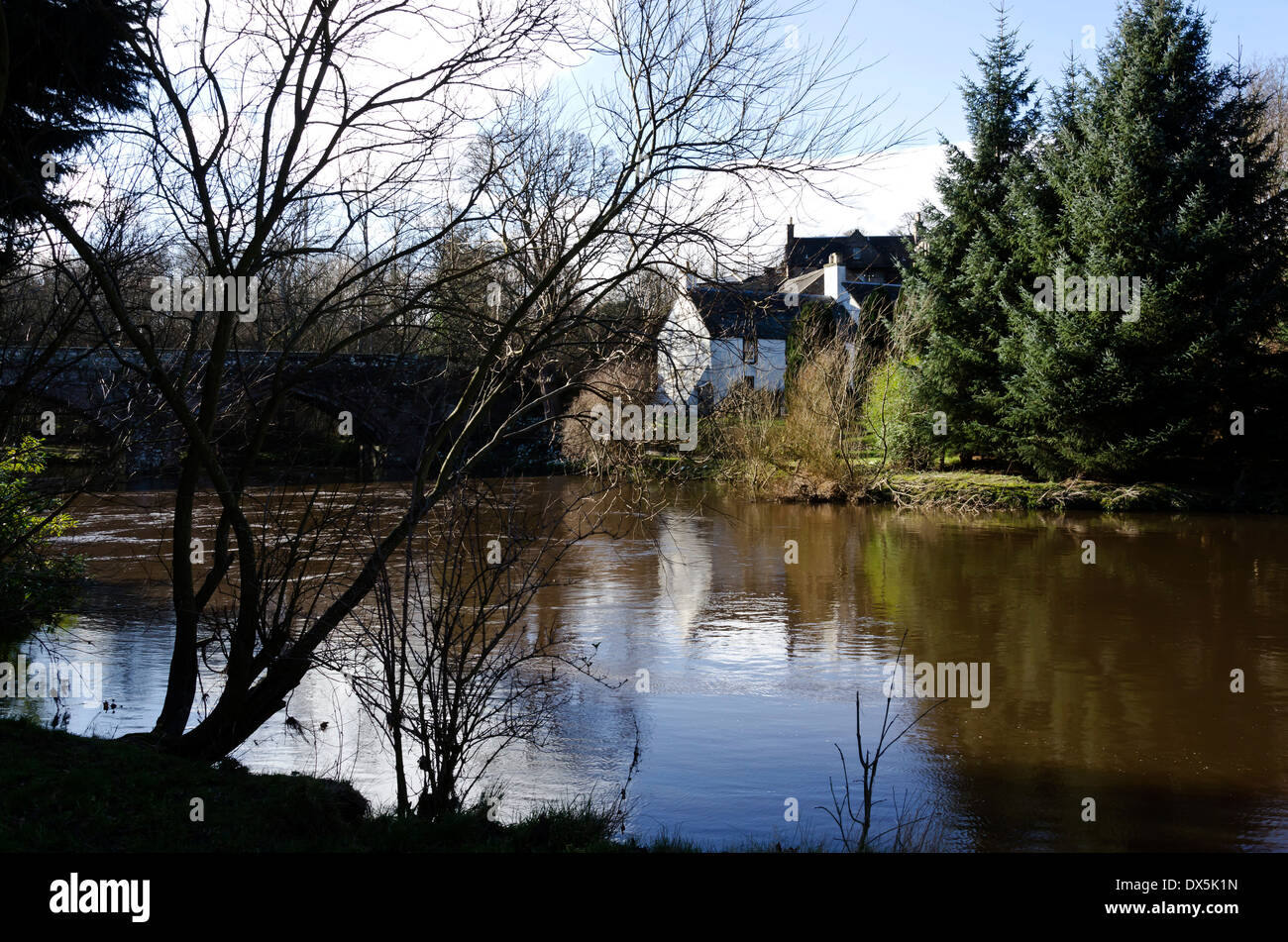Old crammond bridge hi-res stock photography and images - Alamy