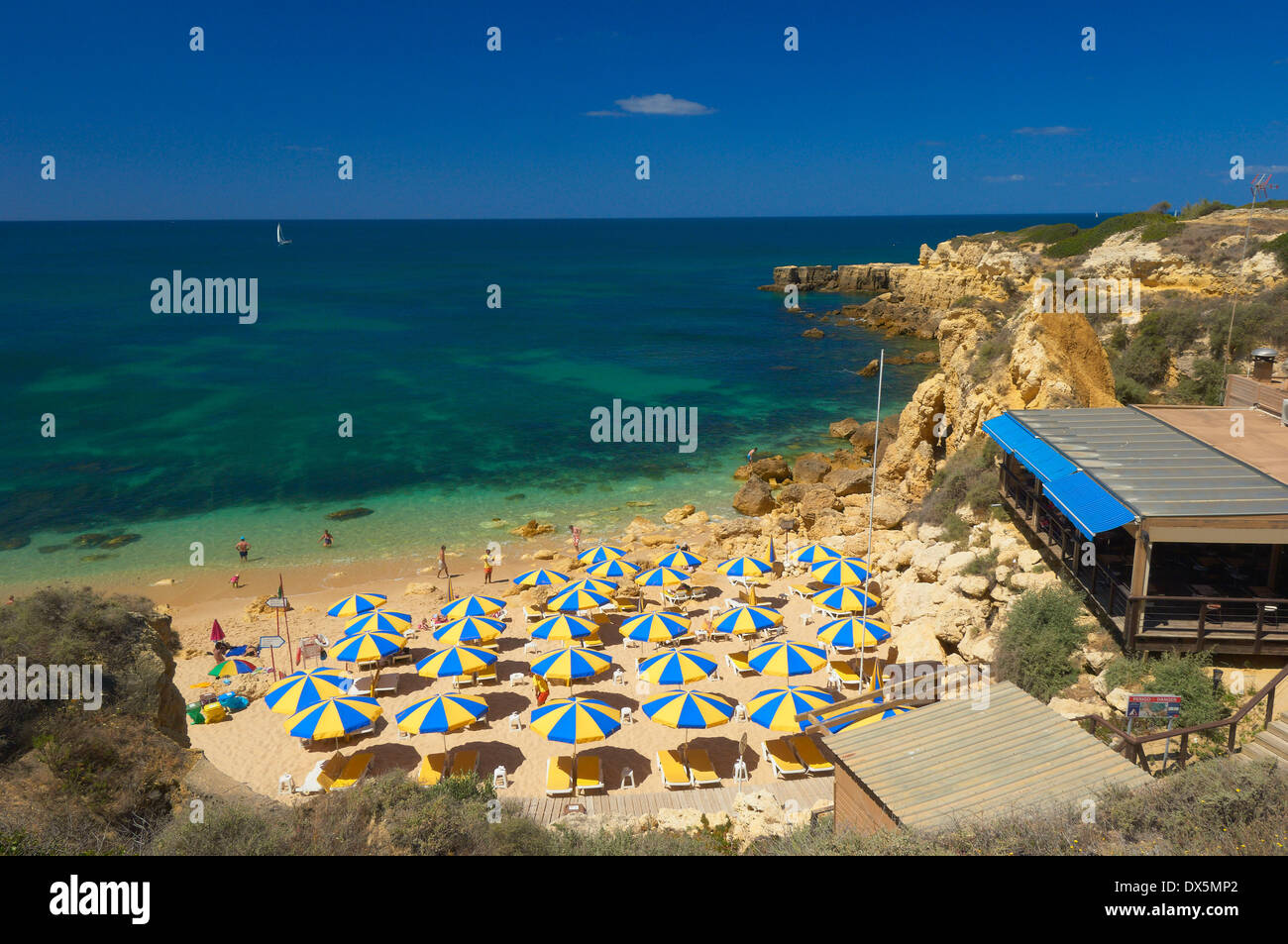 Praia Do Castelo, Albufeira Stock Photo - Alamy