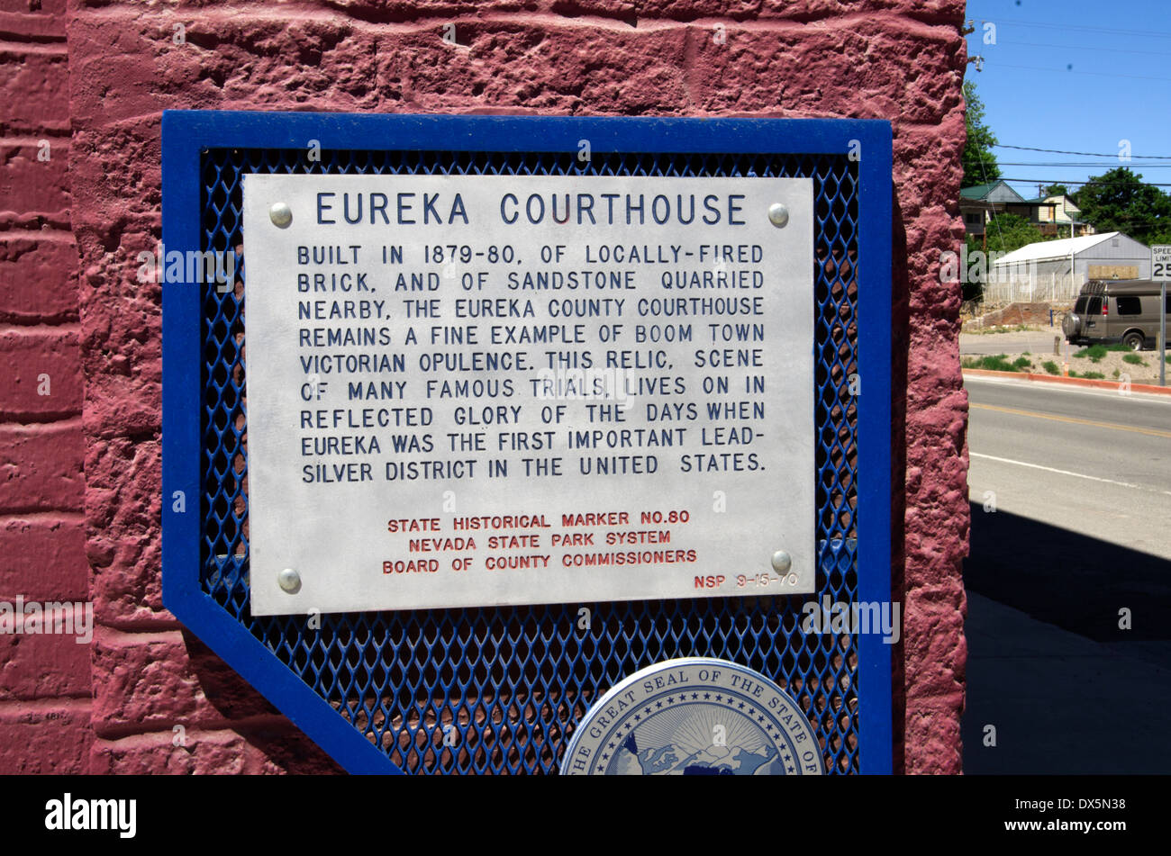 Eureka Courthouse historical marker on Courthouse Wall Stock Photo - Alamy