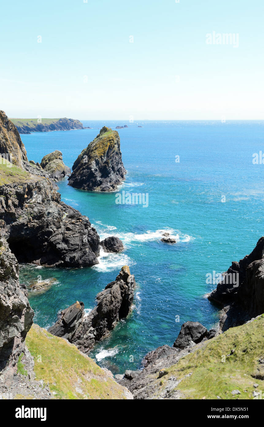 Kynance Cove on the Lizard Peninsula in Cornwall England UK Stock Photo ...