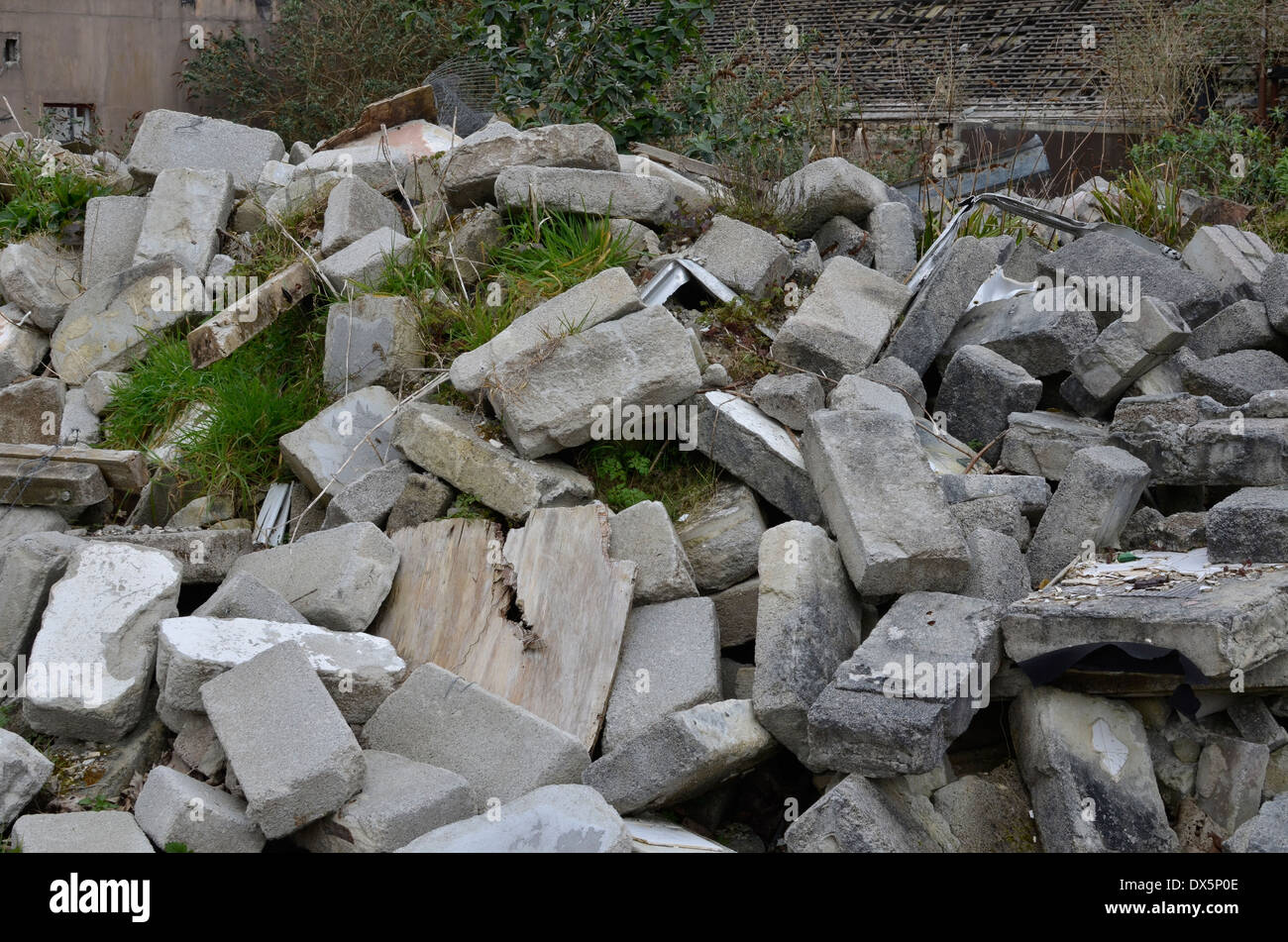 Knocked Down Building Stock Photos & Knocked Down Building Stock Images ...