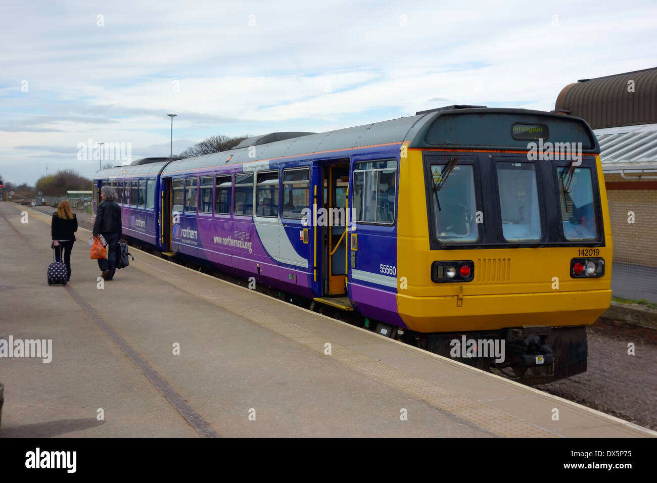 Saltburn rail railway station hi-res stock photography and images - Alamy
