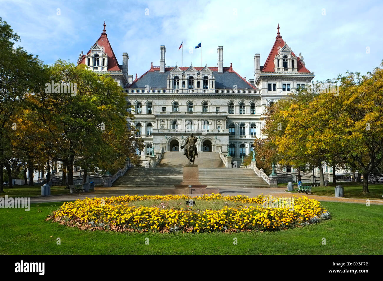 Legislative office building albany hi-res stock photography and images ...