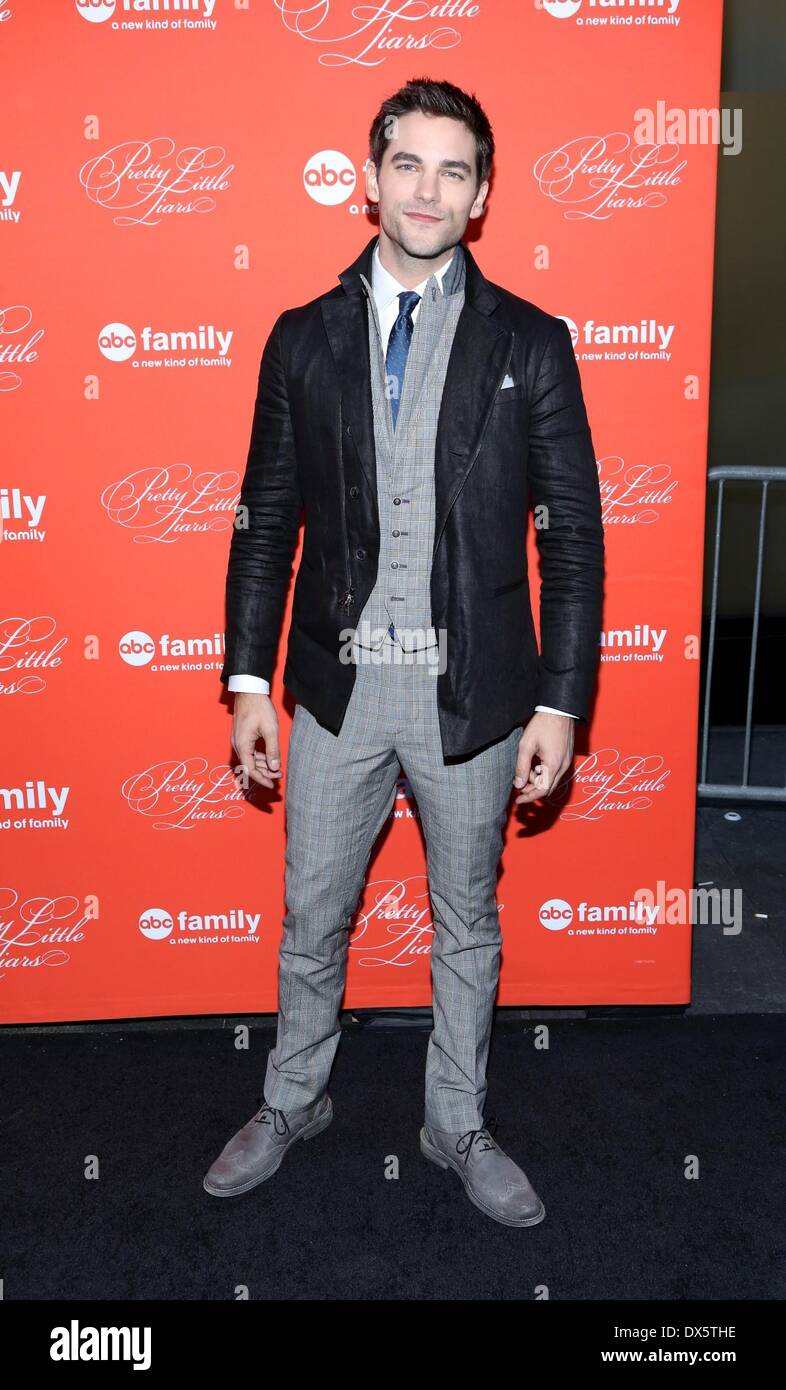 Brant Daugherty Pretty Little Liars Character