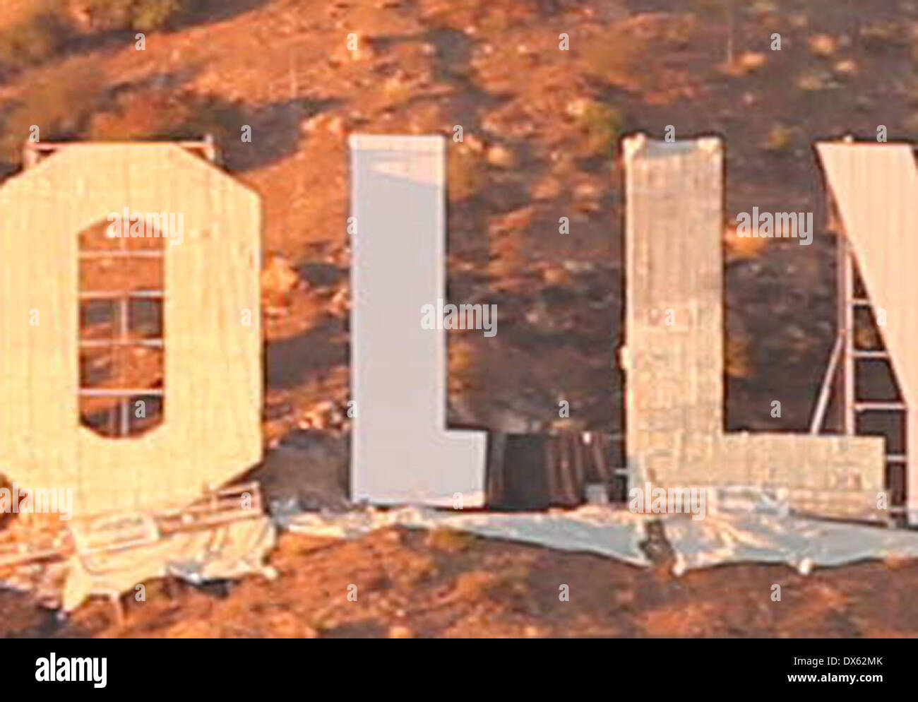 Part of the iconic Hollywood sign was missing on Thursday as it was ...
