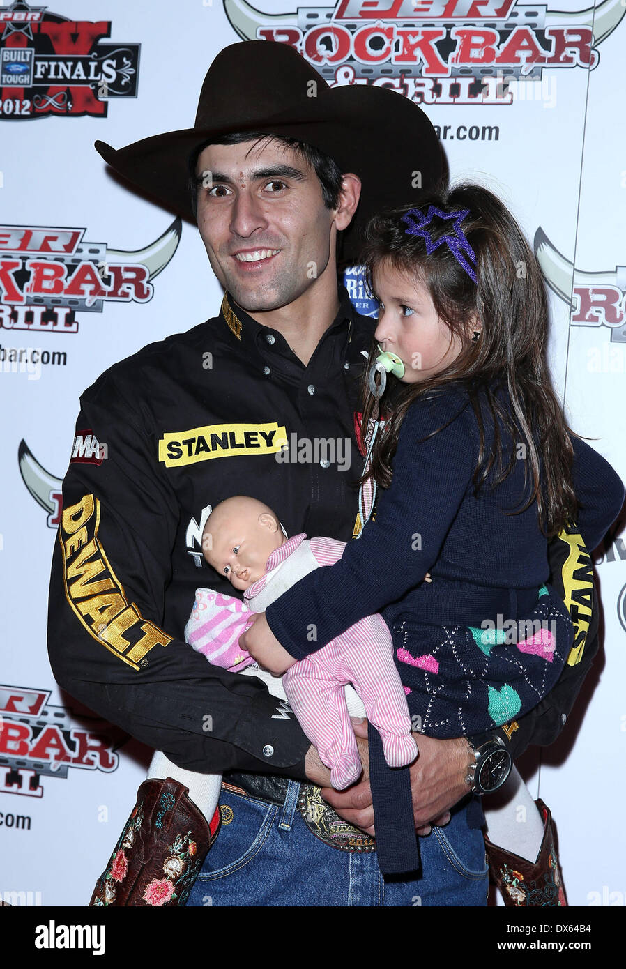 Silvano Alves Family