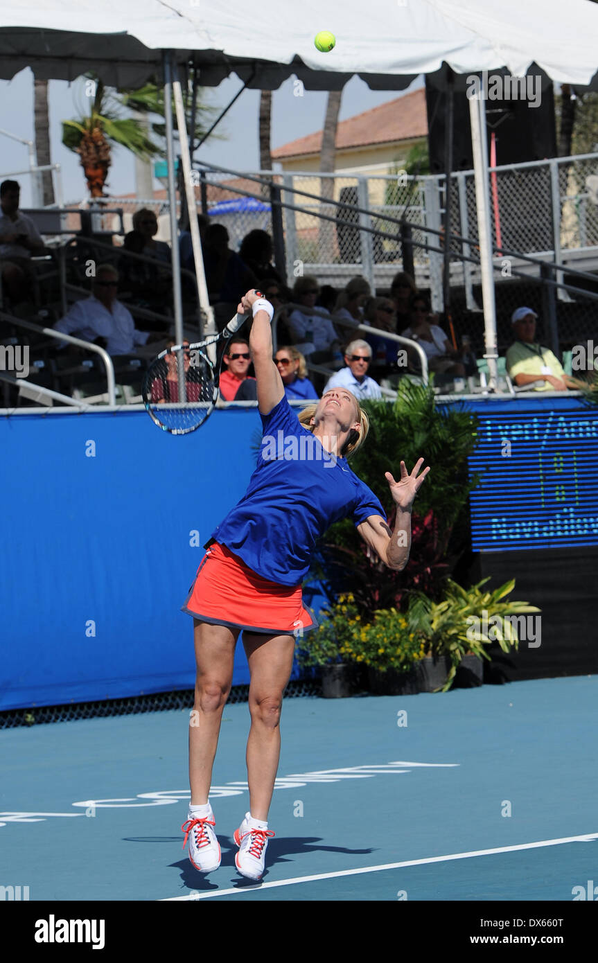 Elizabeth Shue participates in the Chris Evert Raymond James Pro ...