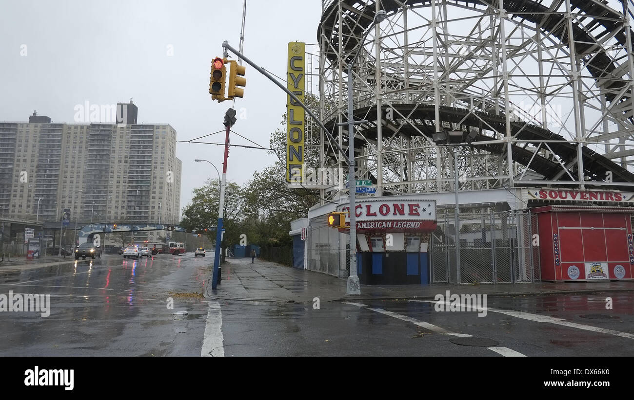 Hurricane Sandy closes in on Coney Island on the US East Coast Coney ...