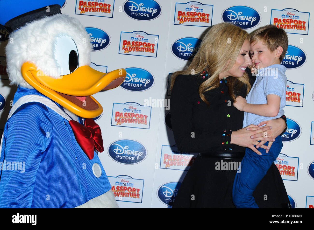 Stacey Solomon Launches 'Disney on Ice' at the Disney Store, Oxford ...