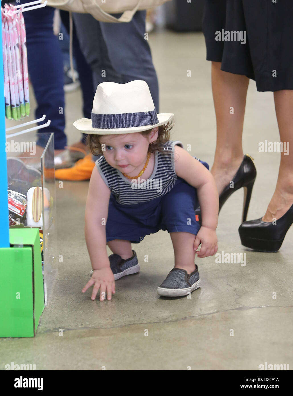 Skyler Morrison Berman Rachel Zoe films a segment for her Reality TV ...