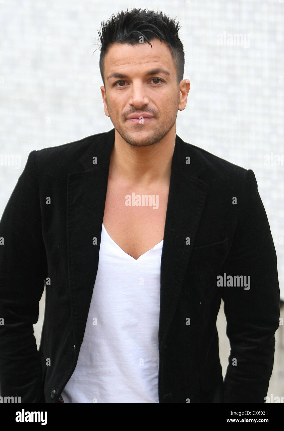 Peter Andre outside the ITV studios London, England - 30.10.12 ...