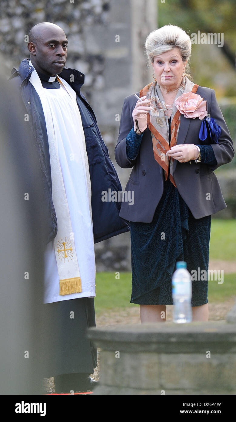 Ann Mitchell ( who plays Cora Cross ) 'Eastenders' cast filming scenes ...
