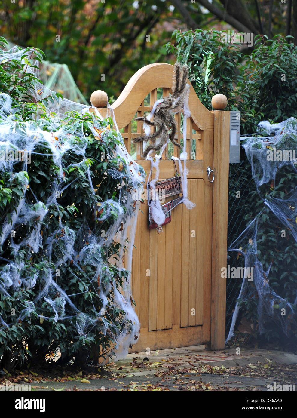 Jonathan Ross' neighbour's house Preparations are underway at Jonathan ...