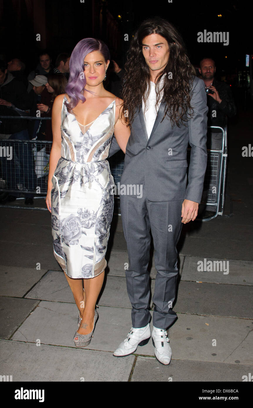 Kelly Osbourne and Matthew Mosshart Cosmopolitan Ultimate Women Of The ...