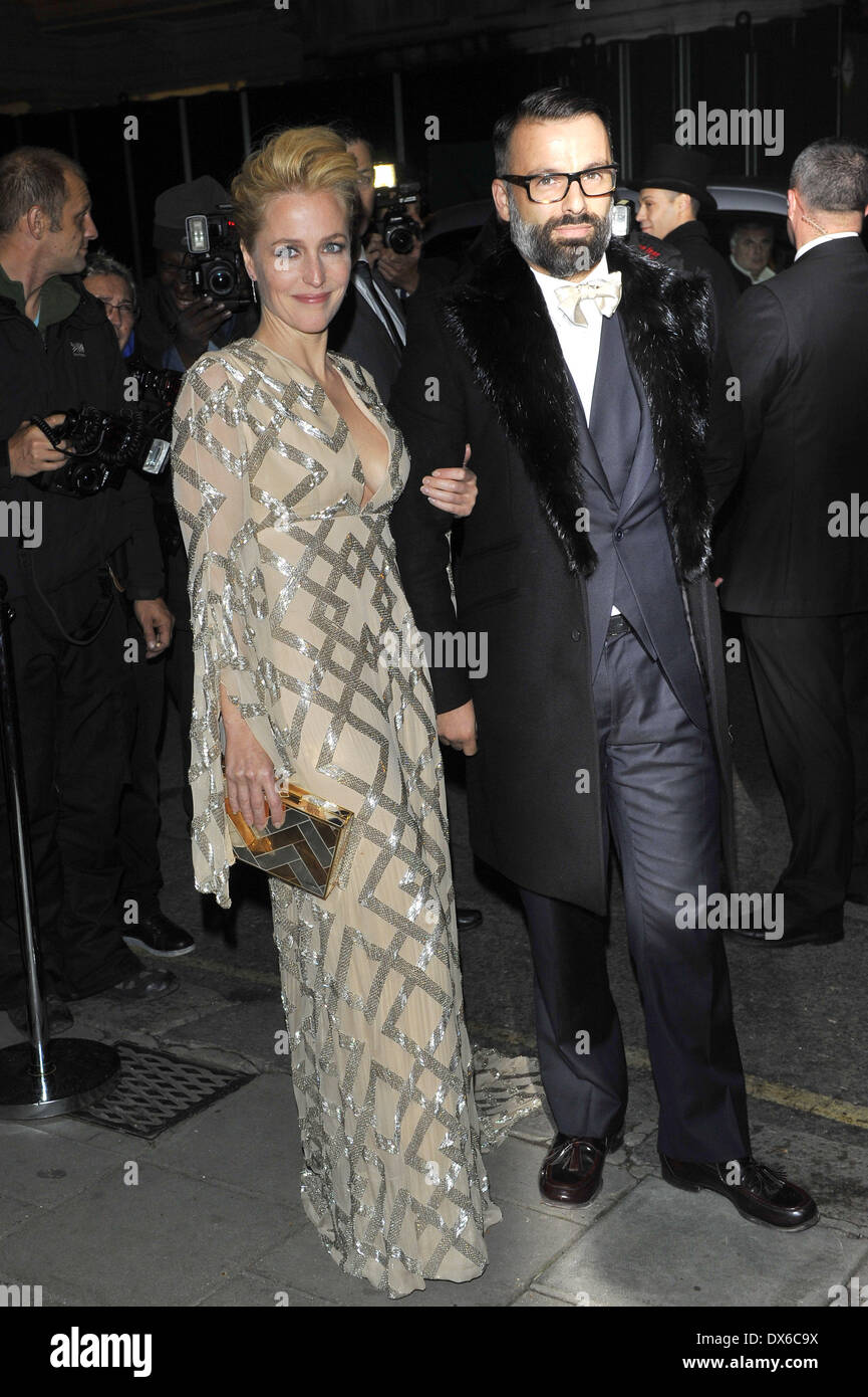 Gillian Anderson Harper's Bazaar Women of the Year 2012 held at ...